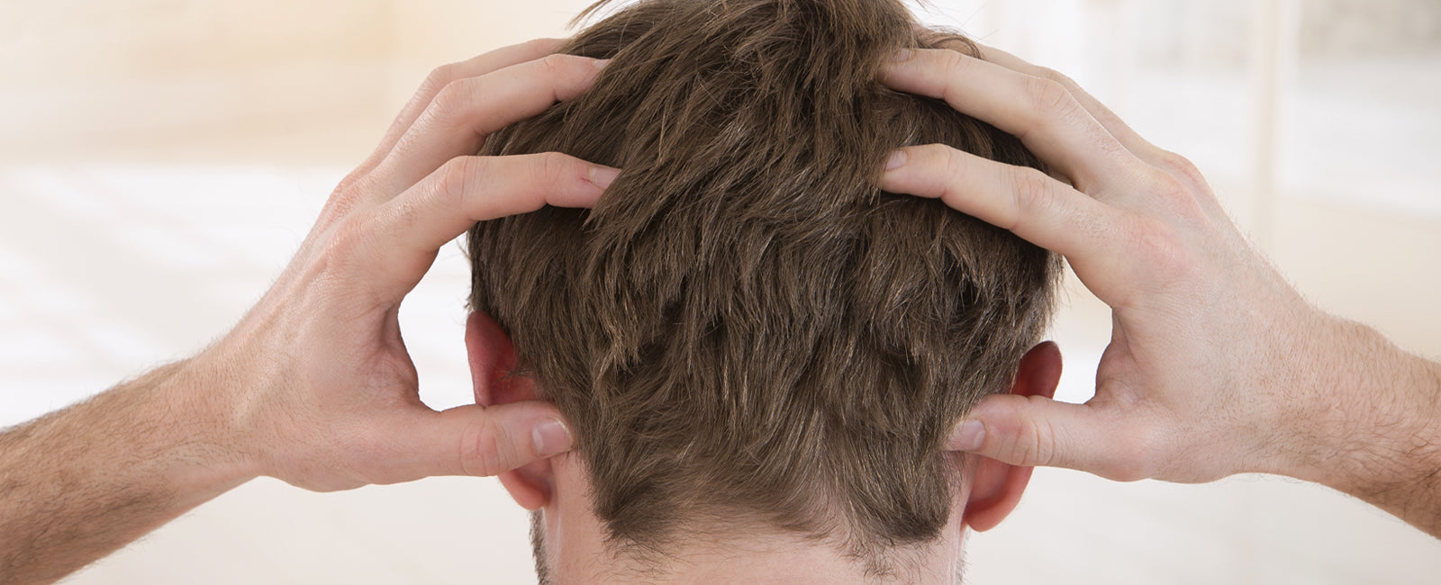 Psoriasis du cuir chevelu : symptômes, conseils et traitements ...